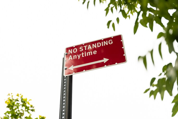 Pole Signage & Pylon Signage Installation Services